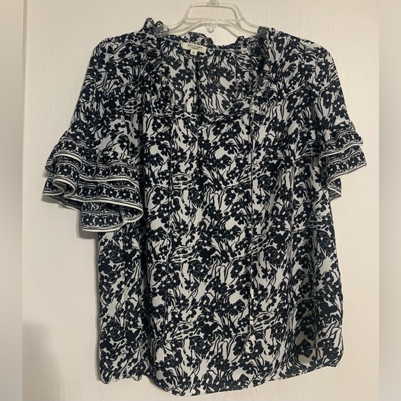 Max Studio | Tops | Max Studio London Black And White Short Sleeve ...